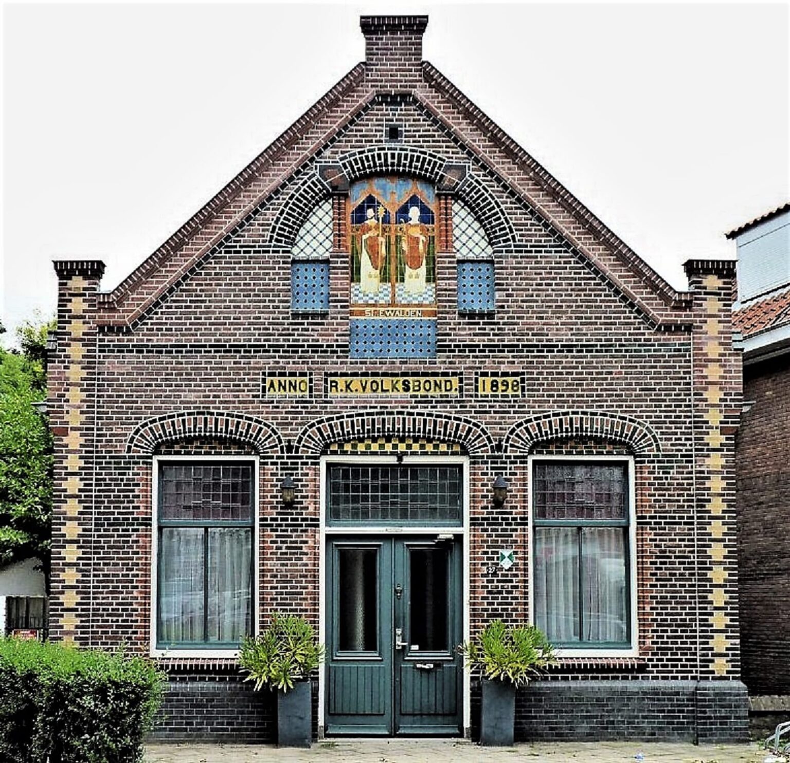 Voorgevel van het Bondsgebouw